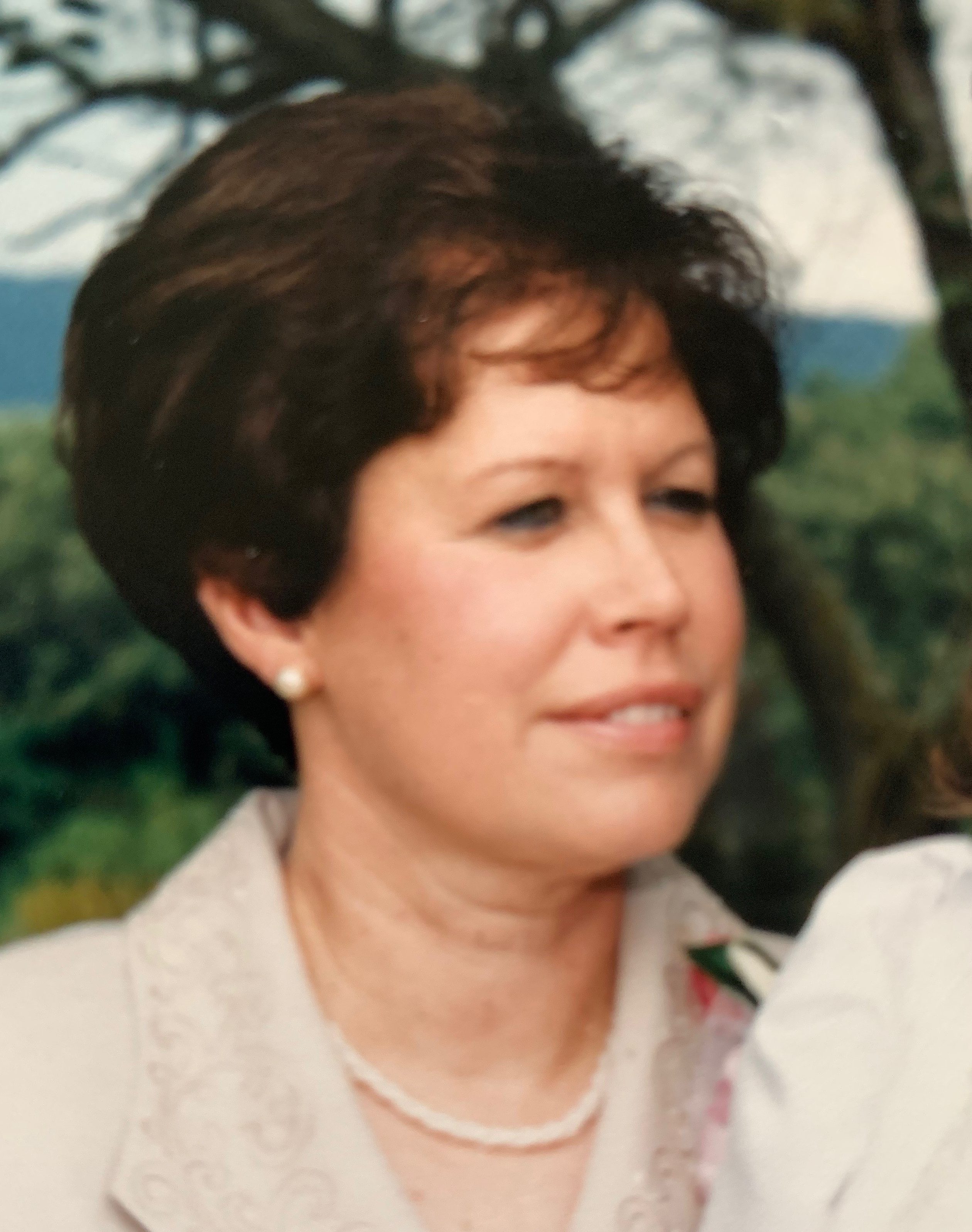 Linda Ferraro's Instagram, Twitter & Facebook on IDCrawl