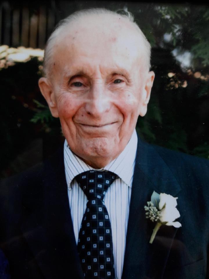 Robert Graef's Instagram, Twitter & Facebook on IDCrawl